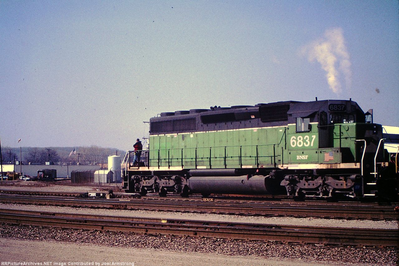 BNSF 6837